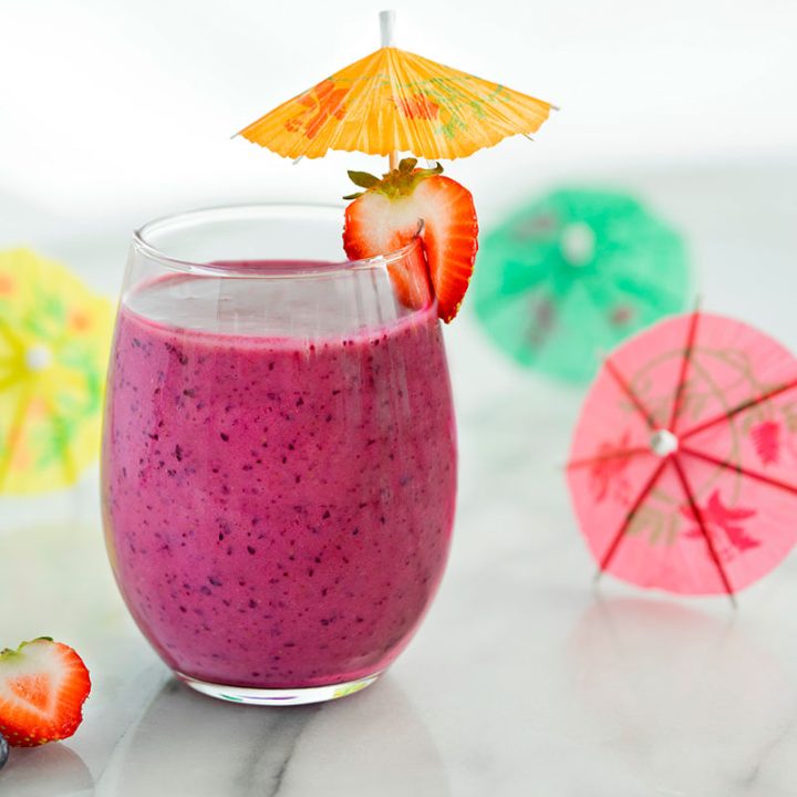 Simple Green Smoothie Recipe: Healthy & Delicious - Barbara Bakes™